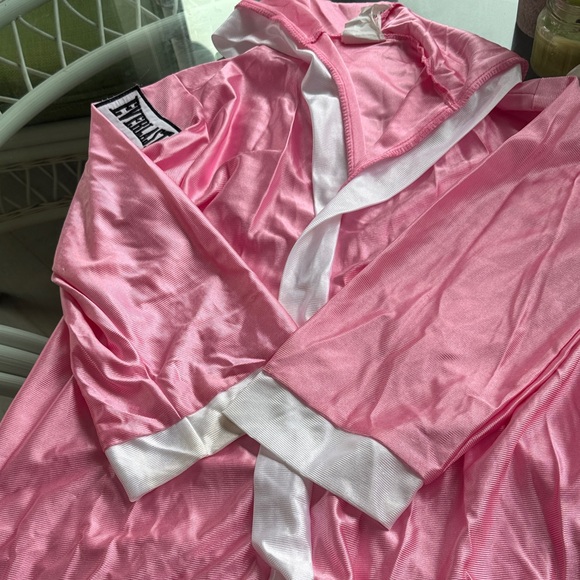Everlast | Costumes | Costume Everlast Pink Satin Boxing Robe With ...